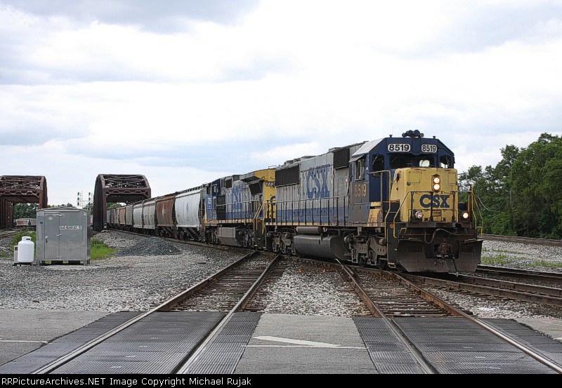CSX 8519